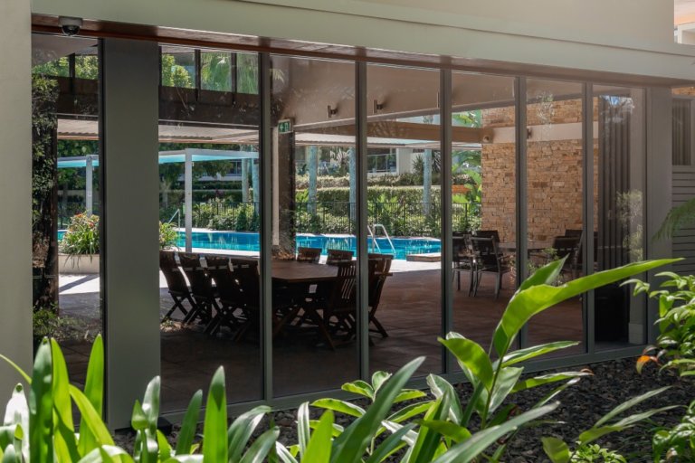 BBQ area & pool - SPHERE Gold Coast